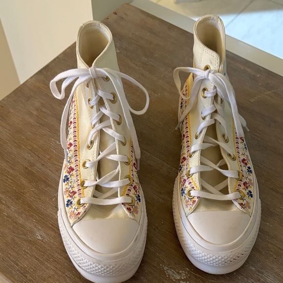 Converse | Shoes | Converse Chuck Taylor All Star Lift Free Spirit ...